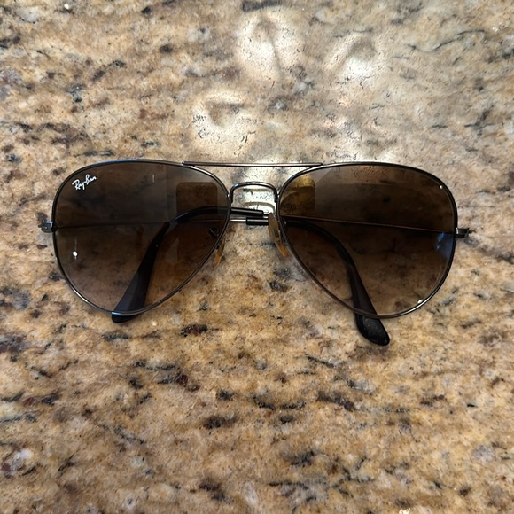 Ray-Ban | Accessories | Rayban Aviators In Brown Gradient Lens And ...